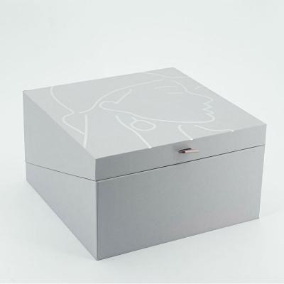 China Customized Mooncake Tea Magnet Flip Box Cosmetics Manual Packaging Box for sale