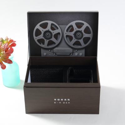 China Custom Flip Gift Box Holiday Packaging Box Razor Gift Box Empty Box for sale