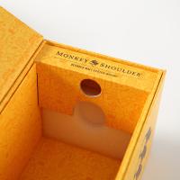 China Single Pack Red Wine Packaging Box Iron Suction Flip Top Gift Box Customized for sale