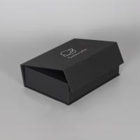 China Jewelry flip box customized with black EVA lining ring and bracelet display box magnetic attraction jewelry box boutique for sale