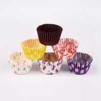 China Baking cake cups Custom mechanism High temperature cup Holiday party greaseproof cake cups holder for sale