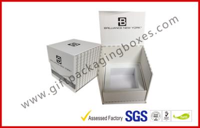 China Custom Cardboard Cosmetic Packaging Boxes , Offset Printed Grad Board Magnetic Packing Boxes for sale