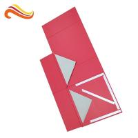 China Red Foldable Gift Custom Paper Packaging Box Long Lifespan With Magnetic Closure for sale