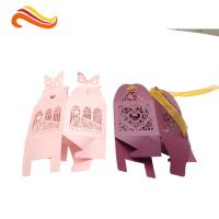 China Texture Customized  250G Peral Paper Gift Chocolate Packaging Boxes , Wedding Favor Boxes With Ribbons for sale