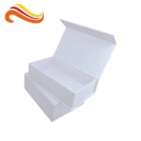 China Luxury Magnetic White Color Gift Packaging Boxes With Hot Stamping Pattern for sale
