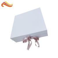 China Customized Foldable Magnetic Cardboard Box Gift Packaging Embossed Hot Stamping for sale