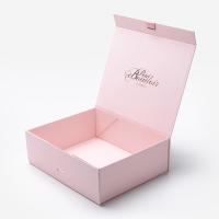 China Foldable Magnetic 1200g 2mm Cardboard Luxury Gift Boxes Wedding Favor for sale