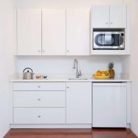 China Modern Style Matt Finish Melamine Kitchen Cabinet For Apartment for sale