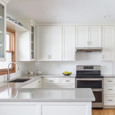 China Modular PVC Kitchen Cabinets U Shape White Matt 18mm Plywood for Villa for sale