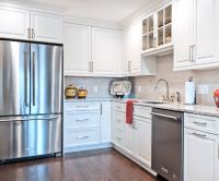 China Modular PVC Kitchen Cabinets U Shape White Matt 18mm Plywood for Villa for sale