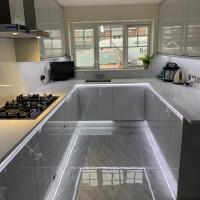 China Plastic Acrylic Kitchen Cabinet Home Modern High Gloss Prefab Kitchen Unit for sale