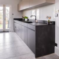 China Customized Matt Lacquer Kitchen Cabinets Modern Style Kitchen Cabinets Designs for sale