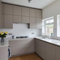 China Plywood Lacquer Kitchen Cabinet Modern Modular Kitchen Cabinets Moisture Proof for sale