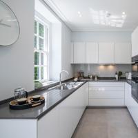 China Modern Popular Kitchen Cabinets Home Simple Kitchen Cabinets Design for sale