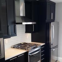 China Modern Black Lacquer Kitchen Cabinet Natural Maple Shaker Kitchen for sale