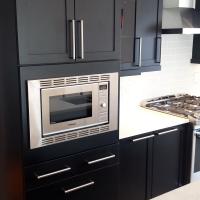 China Modern Black Lacquer Kitchen Cabinet Natural Maple Shaker Kitchen for sale