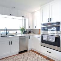 China Shaker Lacquer Doors Island Modern Custom Modular Cabinets American Style for sale