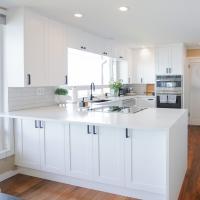 China Shaker Lacquer Doors Island Modern Custom Modular Cabinets American Style for sale