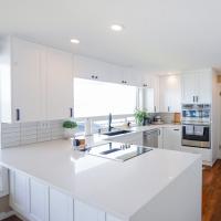 China Shaker Lacquer Doors Island Modern Custom Modular Cabinets American Style for sale