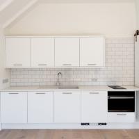 China Custom White Matt Melamine Kitchen Cabinets 18mm DTC Soft Close Hinges for sale