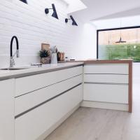 China Handless Plywood PVC Kitchen Cabinet Modern Modular for sale