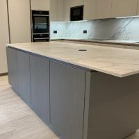 China Assemble Luxury Kitchen Modern Melamine Cabinets ODM OEM for sale