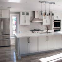 China OEM White Shaker Lacquer Kitchen Cabinets 18mm Carcass Custom Sizes for Modern Kitchen for sale