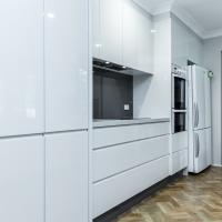 China White Acrylic Kitchen Cabinet High Gloss Modern for sale