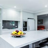 China White Acrylic Kitchen Cabinet High Gloss Modern for sale