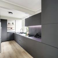 China Luxury Black Melamine Modern Matte Kitchen Cabinet Sets Moisture Proof for sale