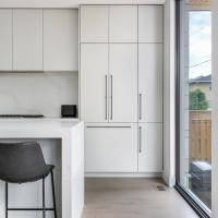 China Home Furniture Modern Matte White Plastic Kitchen Cabinets for sale