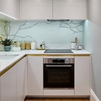 China Matte White Plain Lacquer Kitchen Cabinet Wood Island Kitchen Cabinet Custom for sale