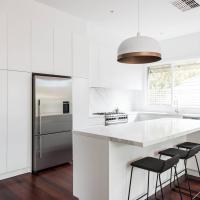 China Factory Direct Modern Lacquer Finish Handless Modular Kitchen Cabinets for sale
