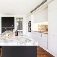China White Black Lacquer Kitchen Cabinets Furniture Pantry Cabinet for sale