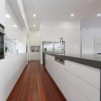 China White Handless Kitchen Cabinet Island Modern Prefab Bar with 18mm MDF and 20mm Quartz for sale