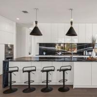 China Home Kitchen Cabinets Modern Design High Gloss White Kitchen Cabinets For Sale for sale