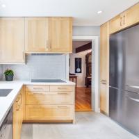 China Shaker Custom Solid Wood Kitchen Units Modern American Style for sale