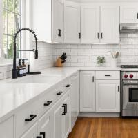 China European Style Solid Wood Kitchen Cabinet Modern Raised Panel Kitchen Cabinets for sale