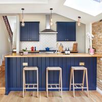 China European Style Blue Luxury Solid Wood  Kitchen Cabinets for sale