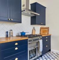 China European Style Blue Luxury Solid Wood  Kitchen Cabinets for sale
