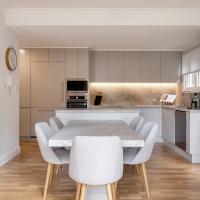 China Modern High Gloss Lacquer Cabinets  Matt Grey White for sale