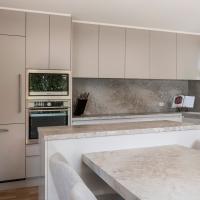 China Modern High Gloss Lacquer Cabinets  Matt Grey White for sale