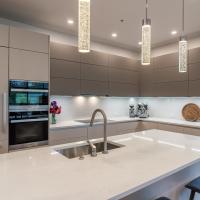 China Light Grey Modern Kitchen Cabinet Dining Room Pre Made Lacquer Handless Kitchen Cabinet for sale