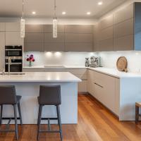China Light Grey Modern Kitchen Cabinet Dining Room Pre Made Lacquer Handless Kitchen Cabinet for sale