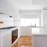 China White Modular Lacquer Kitchen Cabinet 18mm MDF L-Shape with Island Custom Sizes for sale