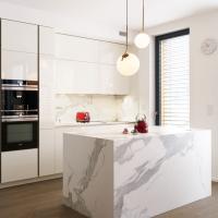 China White Modular Acrylic Kitchen Cabinet I Shaped Pantry Cupboard Modern High Gloss for sale