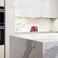 China White Modular Acrylic Kitchen Cabinet I Shaped Pantry Cupboard Modern High Gloss for sale