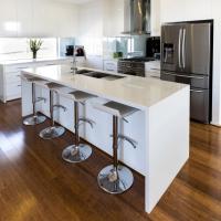 China High Gloss Lacquer Kitchen Cabinet Set 18mm MFC Carcass Custom Sizes Quartz Countertop for sale