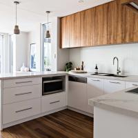China U Shape Luxury Melamine Kitchen Cabinet Set Matte Wood Grain Kitchen Cabinet for sale