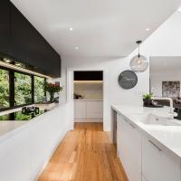 China Custom Black And White Modular Kitchen Cabinets Modern Lacquer Luxury for sale